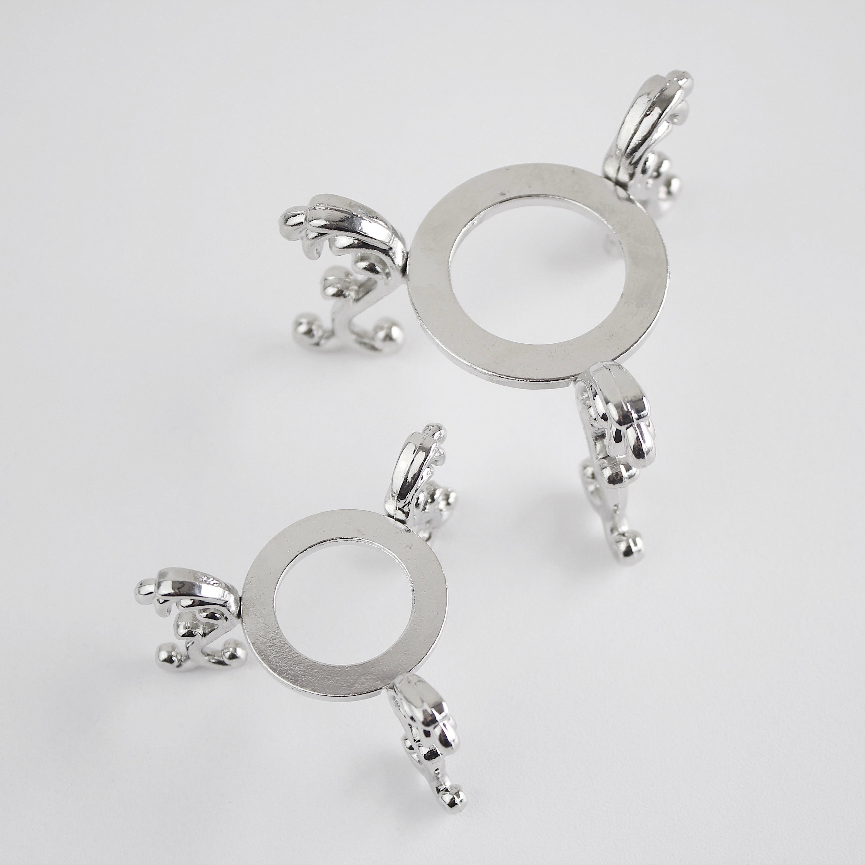Metal Sphere Stand – CRYSTALMOJO